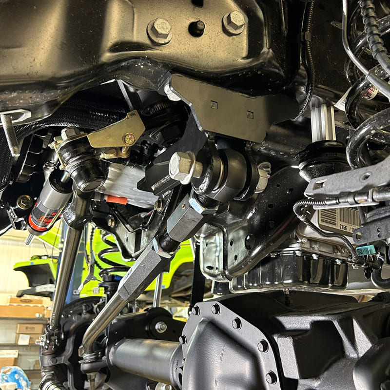 Track Rod Relocation Bracket, 2011+ Ford Super Duty 4x4, 2.5-5.5" Lift ...