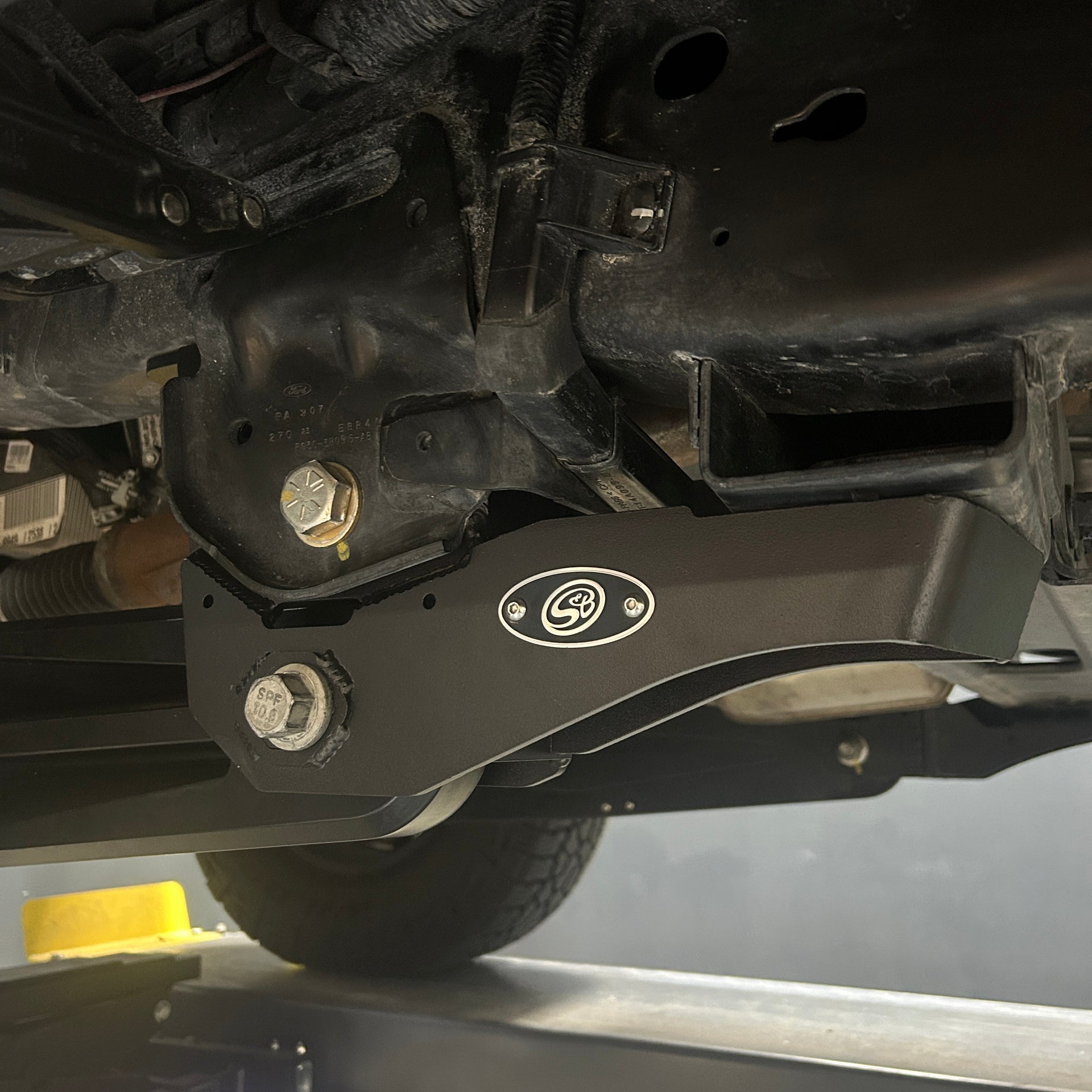 Radius Arm Drop - 2023+ Super Duty 2.5" Lift – S&B