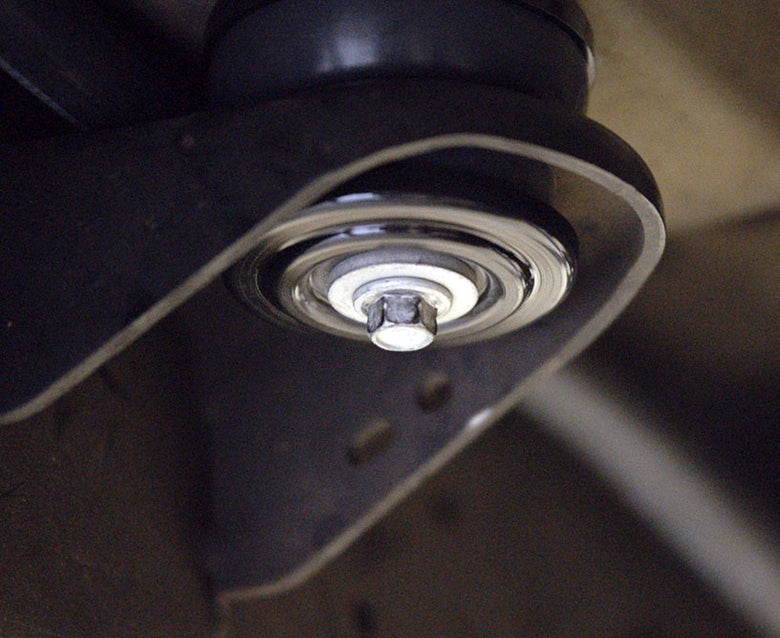 Body Mount Kit for 2006-2014 Chevy / GMC 1500, 2500, 3500 Extended / C ...